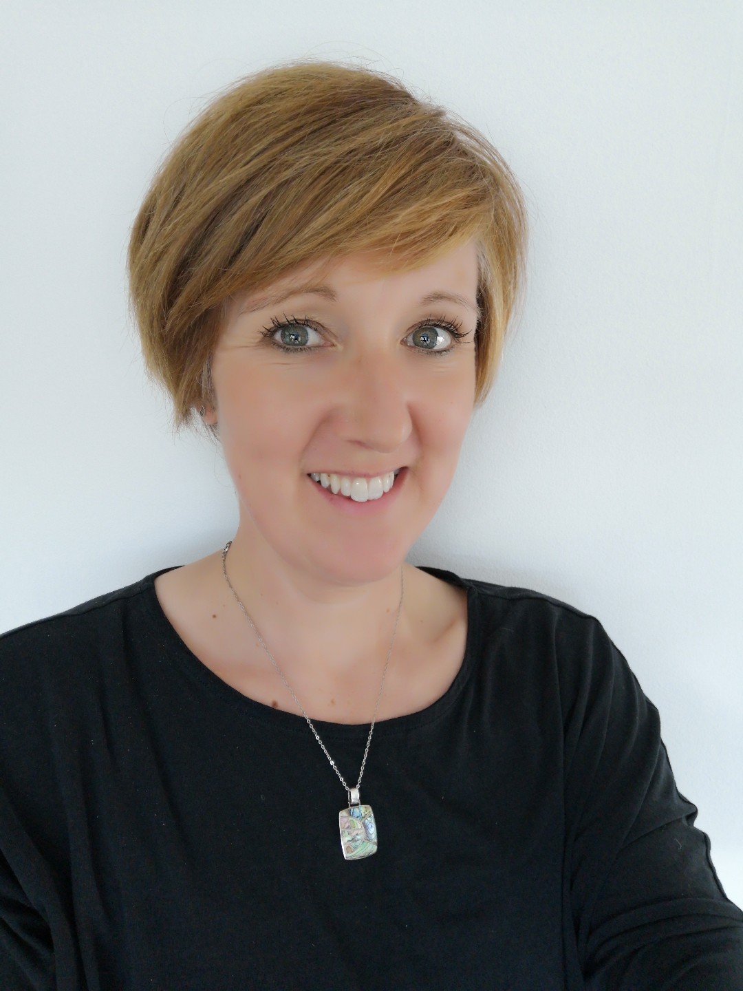 Kate Thomas photo - pro-manchester