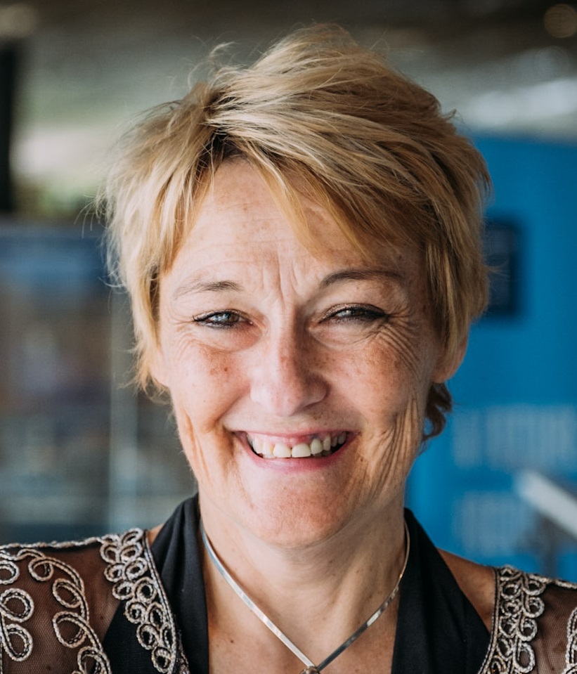 Simone Robinson Headshot 2 - pro-manchester