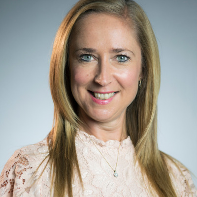 How to overcome loneliness in the workplace - pro-manchester