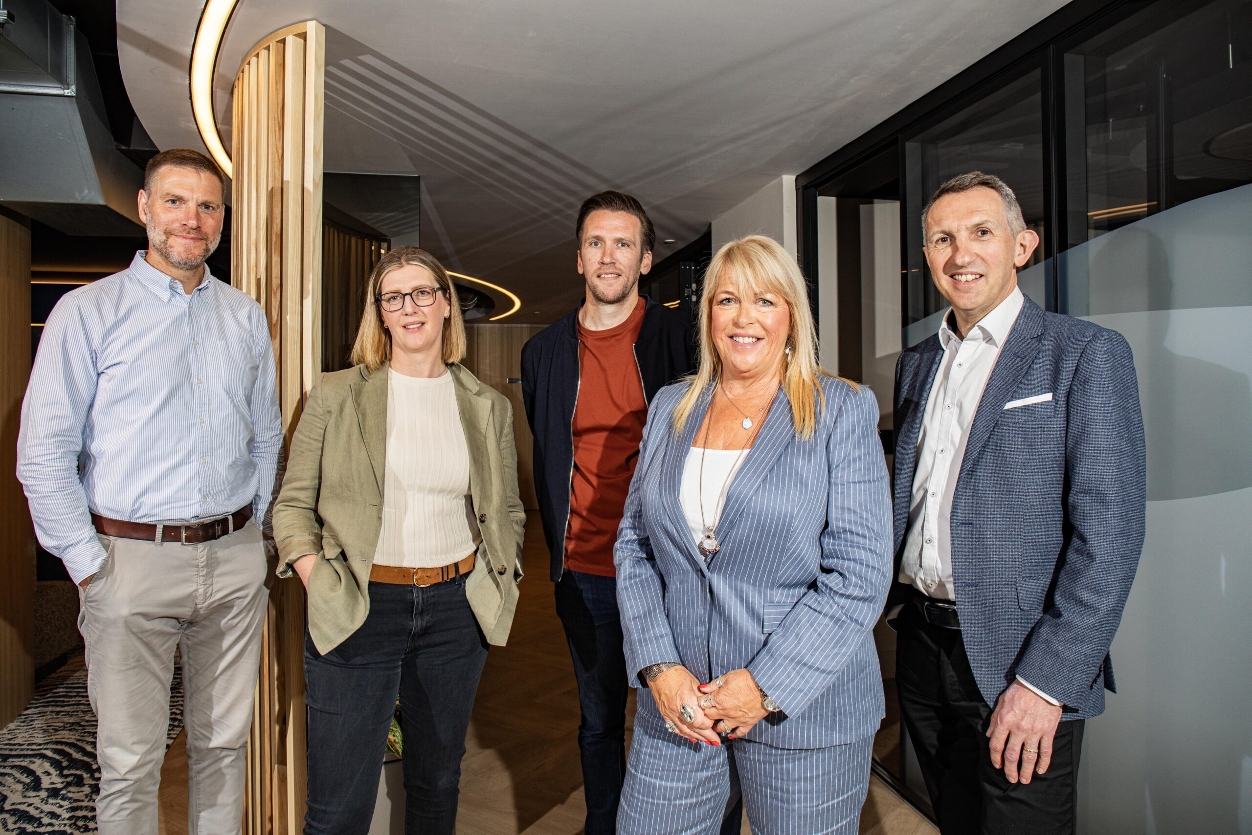 SWNS_BRABNERS_LIVERPOOL_001 - pro-manchester